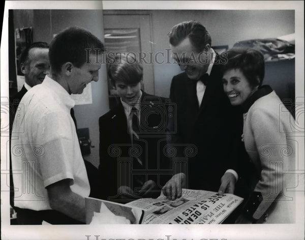 1968 Charles A. Vanik, Wife Betty, Son John, J. Naughton, J. Kaselak ...