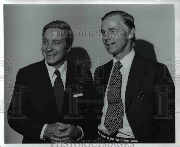 1973 Press Photo Senator Charles Percy and Thomas Vail - Historic Images