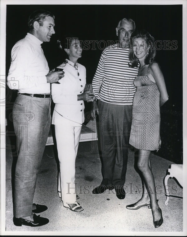 1972, Merle Oberon Pagliai, Columbus & Sybell O'Donnell, Mountbatten ...