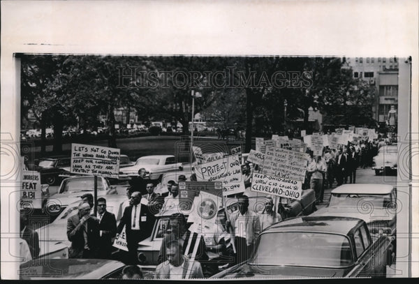 1963, Thousands of Labor Demonstrators on the march at Ohio. - Historic ...