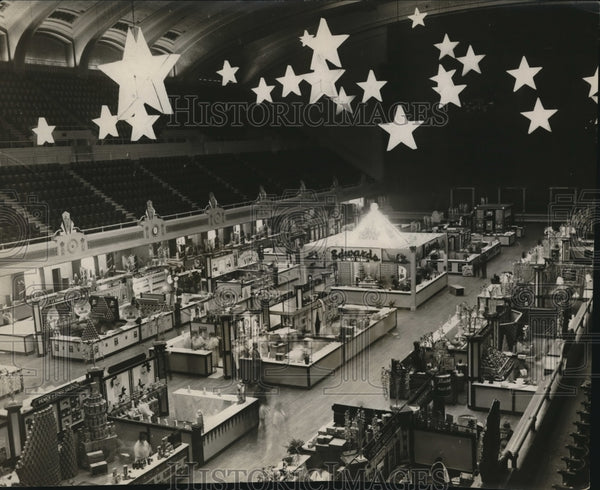 1929 Food Show Opens at the Public Auditorium - Historic Images
