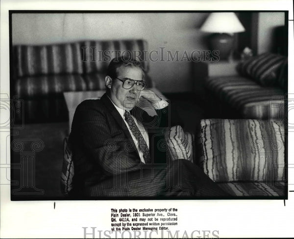 1988 Press Photo Richard Reminger, head of law firm - Historic Images