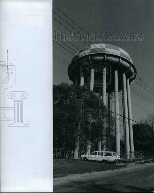 1973 Press Photo Water Tower at North Olmsted Ohio - Historic Images