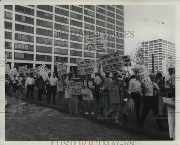 1968, Hubert H Humphrey, Presidential campaign visit in Cleveland ...