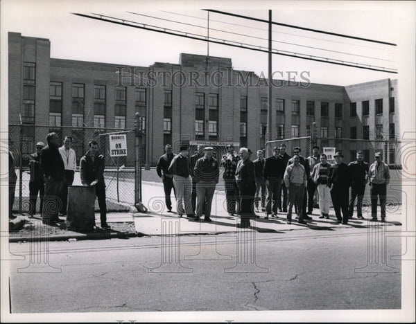 1965, Pickets at Main Gate Babbit Addresograph-Multigraph - cvb12748 ...