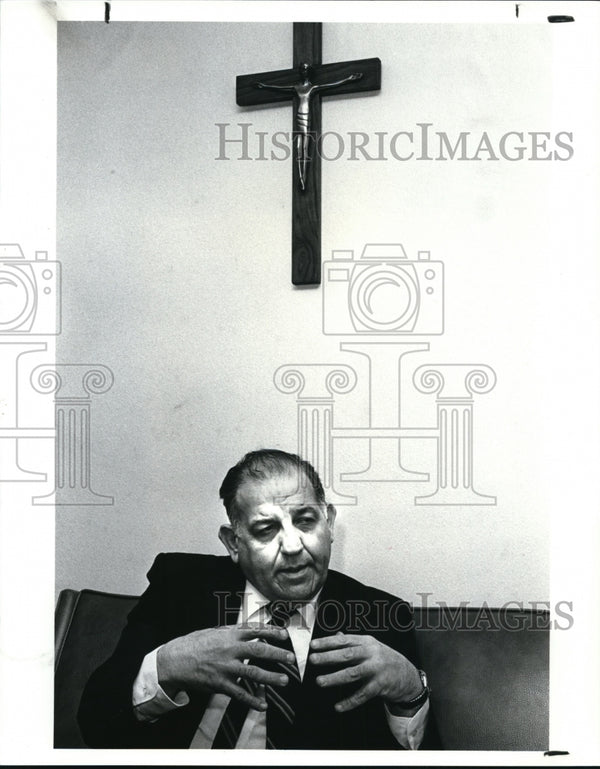 1987 Press Photo Dr Anthony Iezzi, Cleveland Catholic Diocese - cvb175 ...