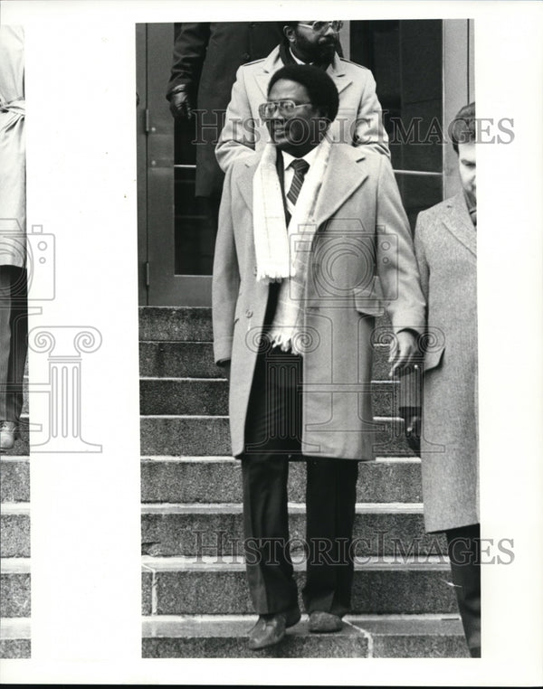 1985 Press Photo Judge Fred M. Mosely, leaving Federal Courthouse - cv ...