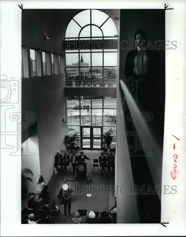 1991 Press Photo Governor George Voinovich - cvb24653 - Historic Images