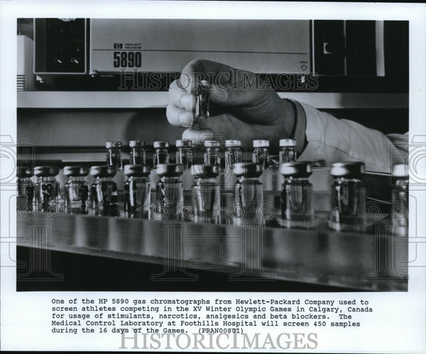 1988 Press Photo One of the HP 5890 gas chromatographs from Hewlett-Pa ...