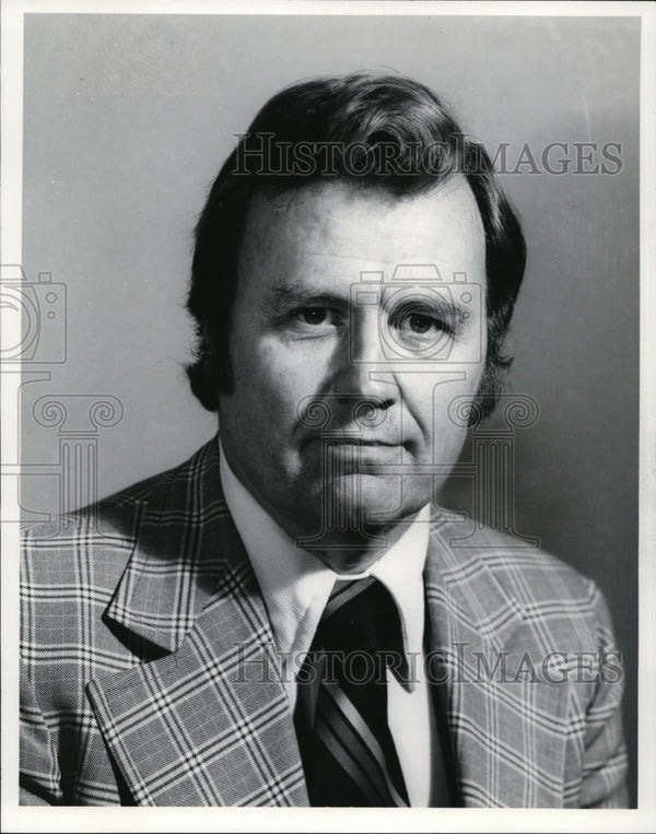 1977 Press Photo Gerald Powers-Bond Club of Cleveland president - cvb2 ...