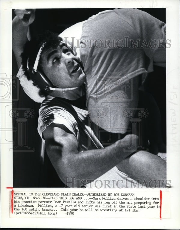 1990 Press Photo Mark Mollica and Dean Perella-Wrestling practice - cv ...