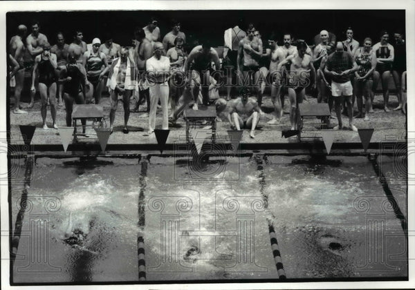 1982 Press Photo Start of the 800meter medley relay at the Masters Swi ...
