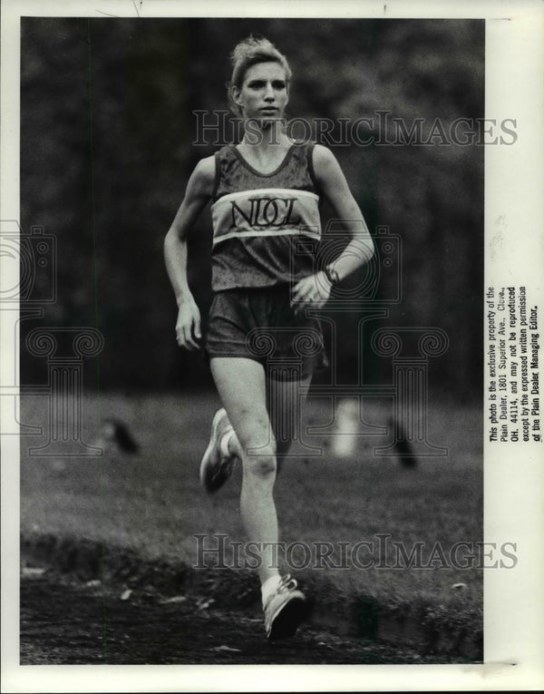 1988 Press Photo Chris Meeks, female cross country star for Notre Dame ...