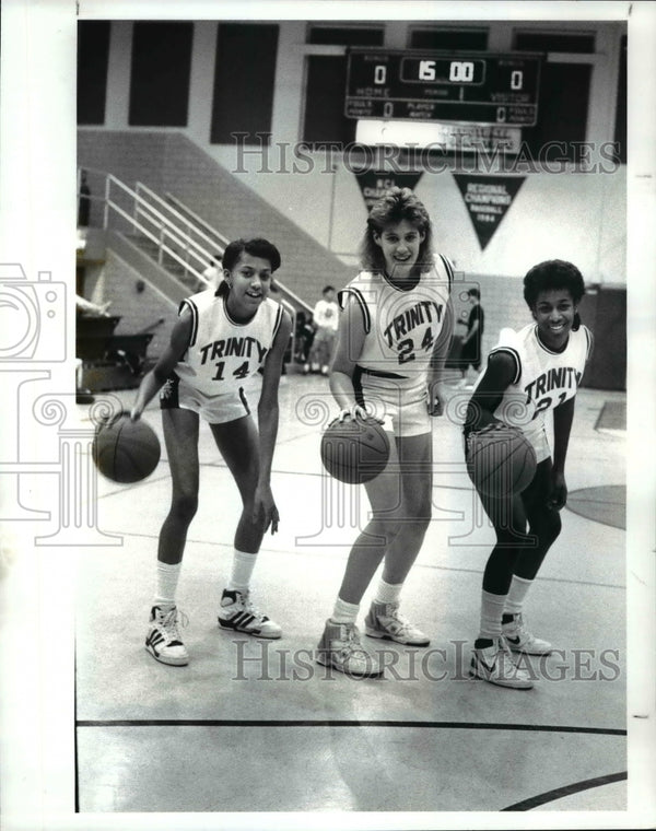 1988 Press Photo Trinity Hi. School basketball girls team - cvb48167 ...