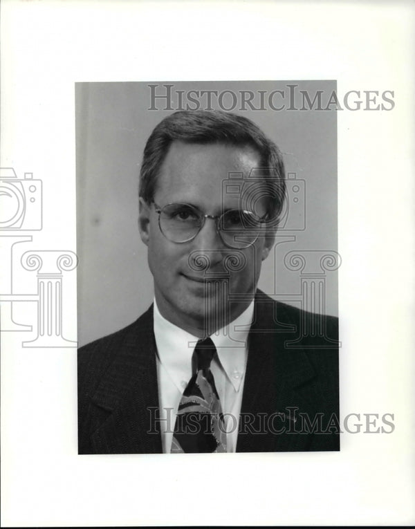 1991 Press Photo George Hoffman, majority stockholder and owner of Cru ...