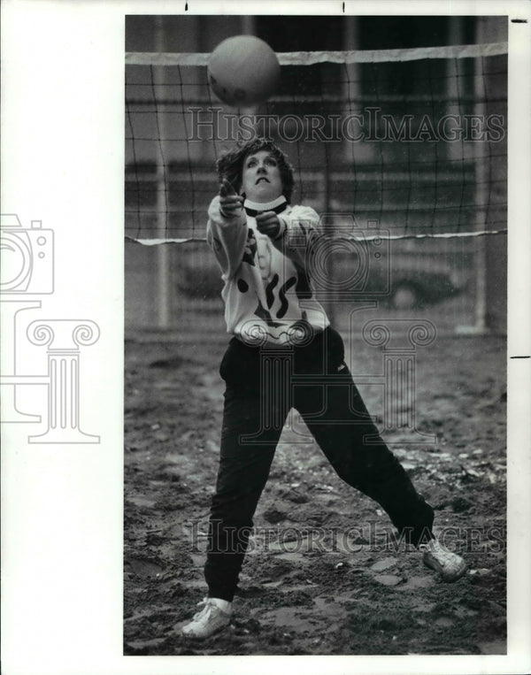 1990 Press Photo Sue Parry- Northcoast Volleyball league - cvb53588 ...