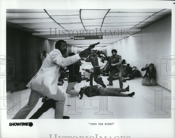 1986 Scene from Into the Night movie film - Historic Images