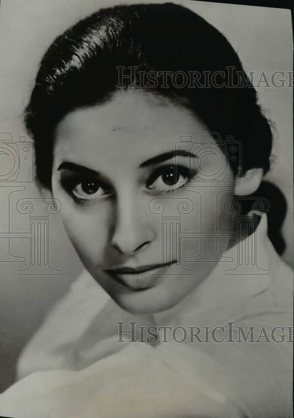 1972 Press Photo Ina Balin - Historic Images