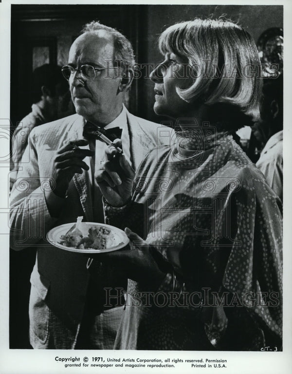 1971 Press Photo Barnard Hughes & Barbara Cason in Cold Turkey ...