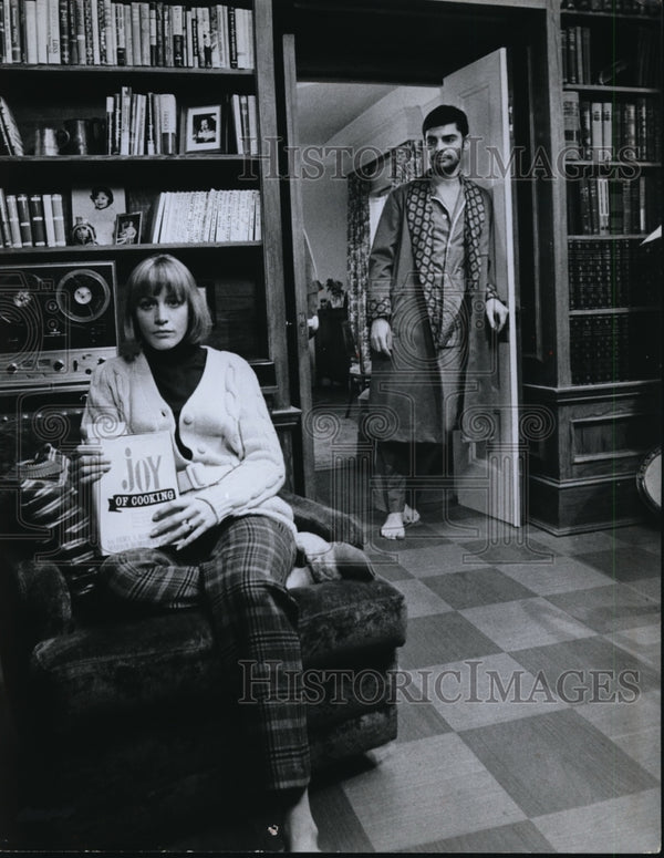 1970 Press Photo Carrie Snodgrass & Richard Benjamin in Diary of a Mad ...