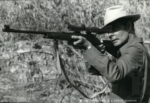 1982 Press Photo Louis Jourdan in Octoussy - Historic Images