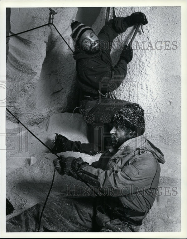1987 Press Photo Morgan Lund and Will Rhys in K2. - cvp85821 - Historic ...