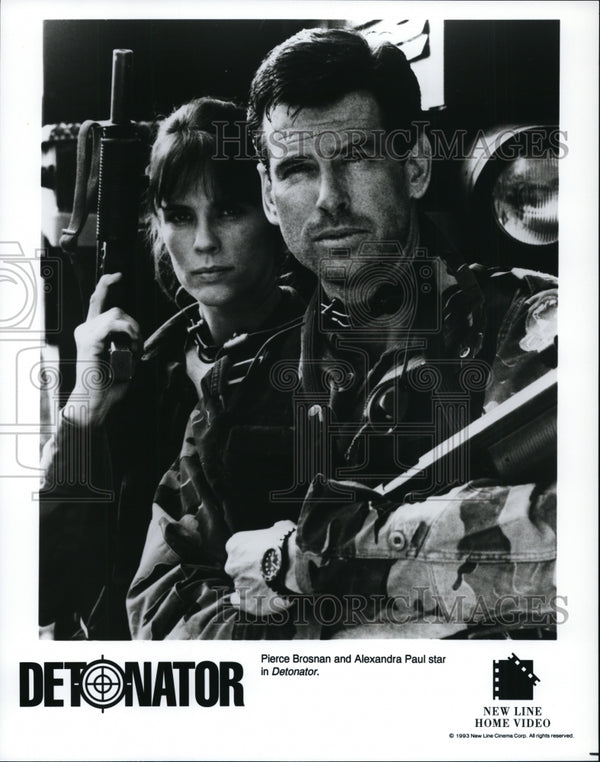 1993, Pierce Brosnan and Alexandra Paul in Detonator. - cvp94189 ...