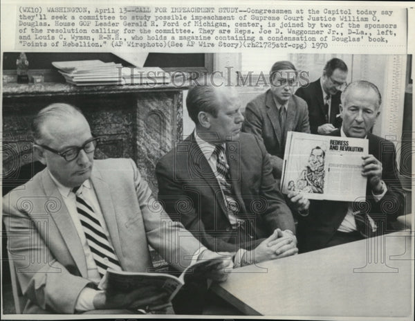 1970 Press Photo Congressmen at the Capitol today say they'll seek a c ...