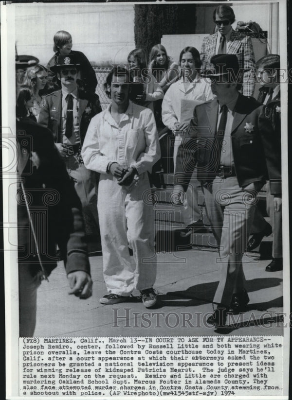 1974 Press Photo J. Remiro and Russel Little Leave the Contra Costs Co ...