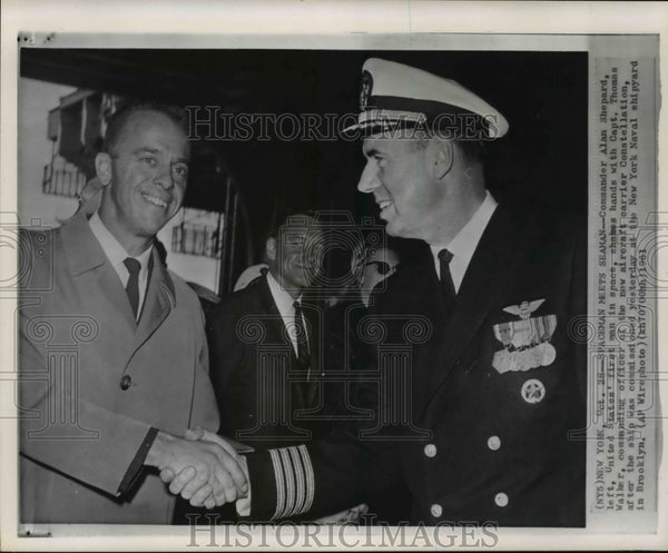 1961 Cmdr. Alan Shepard meets Capt. Thomas Walker in Brooklyn ...