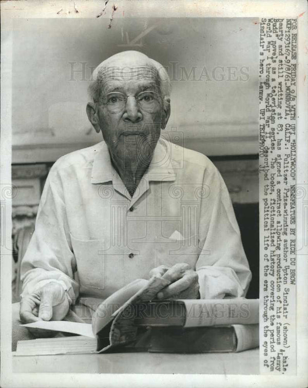 1961 Press Photo Upton Sinclair author Lanny Budd - Historic Images