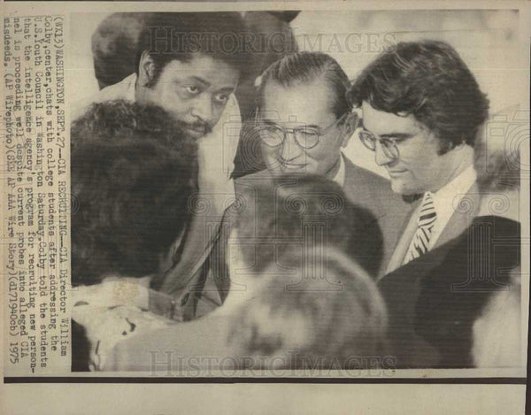 1975 Press Photo CIA recruiting Director William Colby - Historic Images