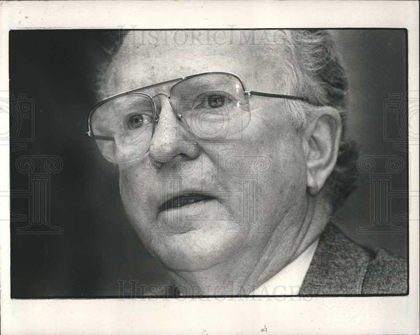 1983 Press Photo Roger B. Smith Chairman General motor - Historic Images