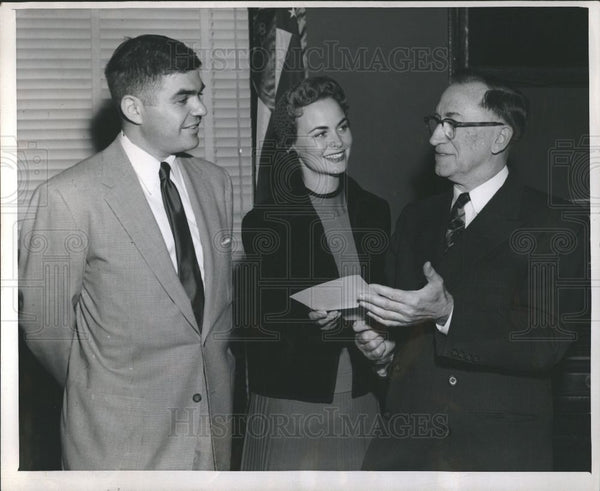 1953 Press Photo Irving Rose President of Edward Rose - Historic Images