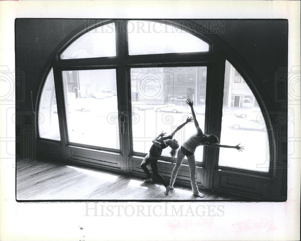 1981 Press Photo Fears' Clifford Dance Theatre - Historic Images