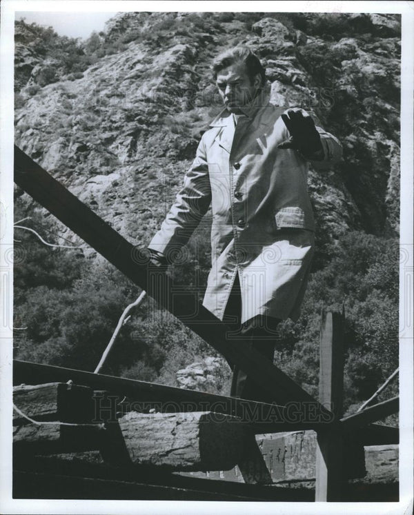 1970 Press Photo Sean Garrison Seven Darkness Blind ABC - Historic Images