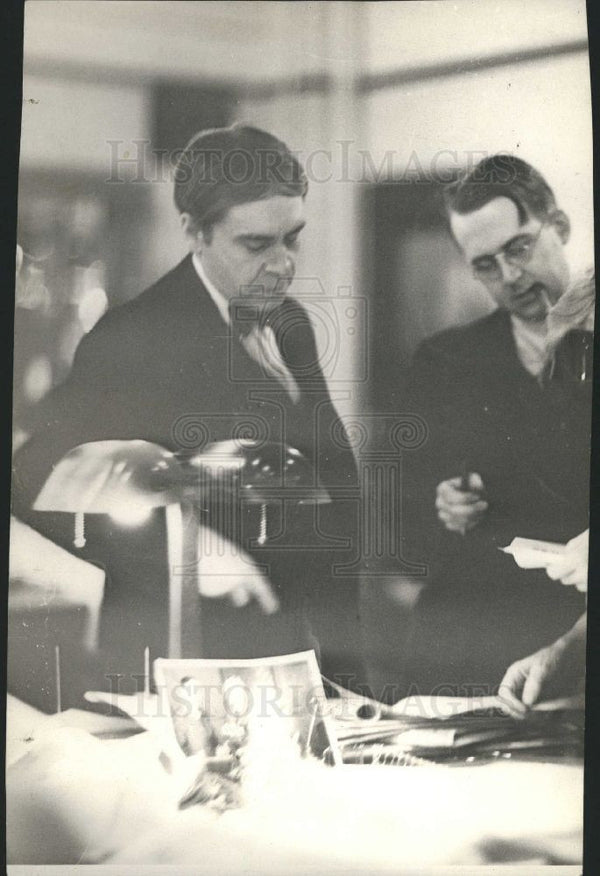 1955 Press Photo Harry Fenton And Wayne Jordan (Right) - Historic Images