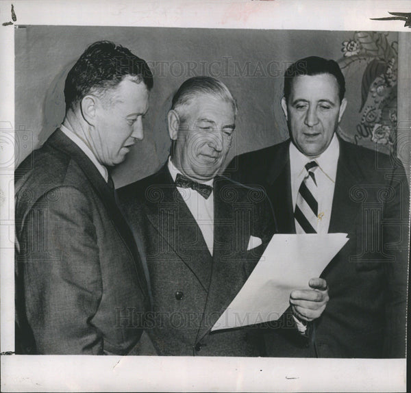 1953 Ray Richards - Historic Images