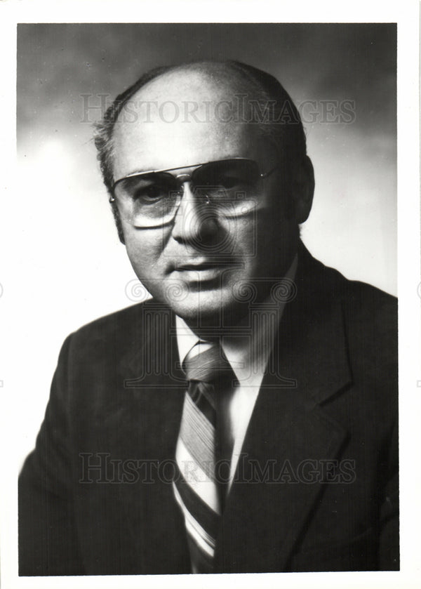 1982 Robert C. Awrey - Historic Images