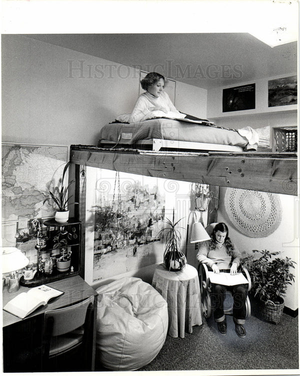 1979 Gloria Mapes Laurie Ranger Holden Hall - Historic Images