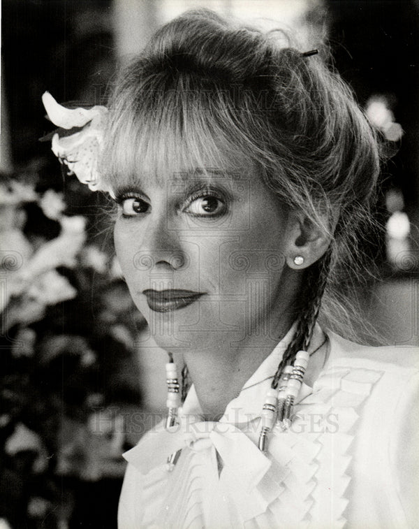 1988 Sherry Wolf - Historic Images