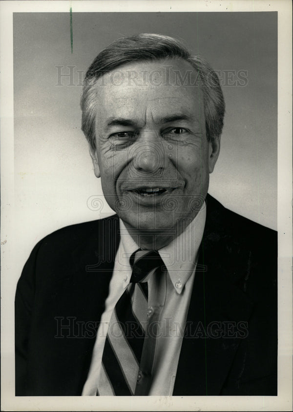 1988 Press Photo Earl W. Foell World Monitor Magazine - dfpd38733 ...