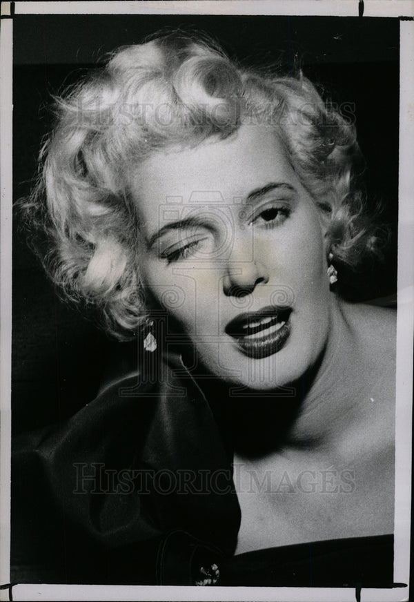 1954 Beverly Michaels actress - Historic Images