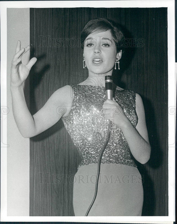 1965 INEZ PEDROZA "THE GREEN FELT JUNGLE" - Historic Images