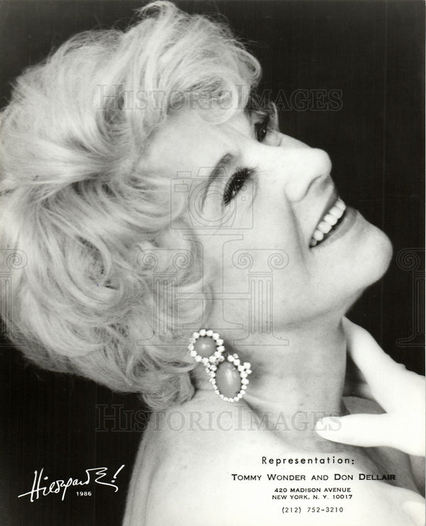 1986, Hildegarde American Cabaret Singer - Historic Images