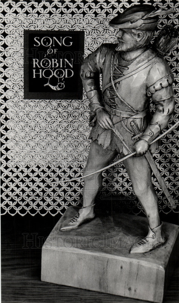 1954, Robin Hood outlaw English folklore - Historic Images