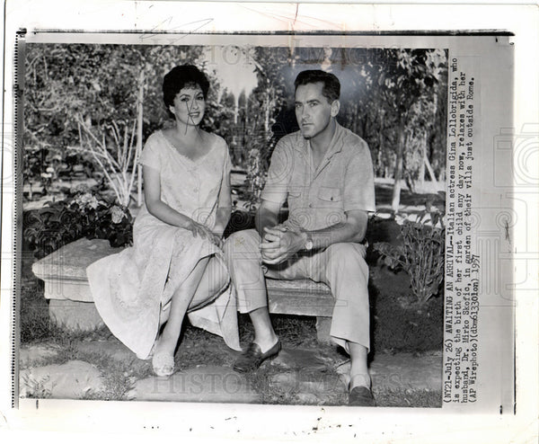 1957, Gina Lollobrigida Mirko Skofic Rome - Historic Images