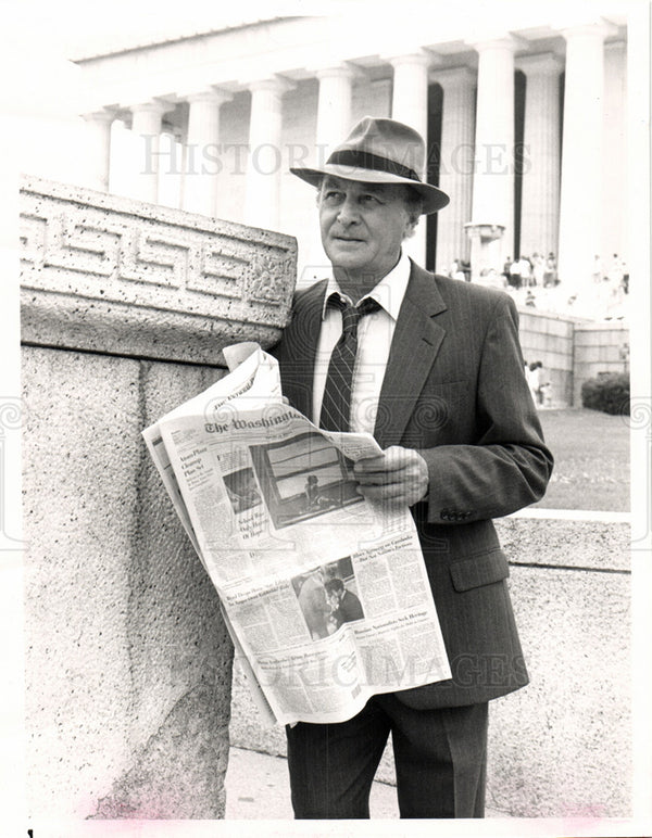 1989, Robert Loggia Mancuso FBI NBC TV - Historic Images