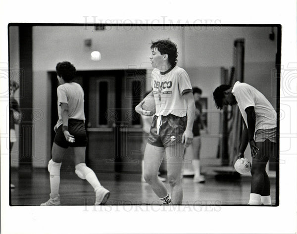 1985, Lonsway handball - Historic Images
