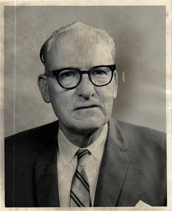 1965, LEE MCMANUS - Historic Images